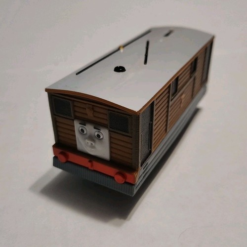Thomas Trackmaster Toby Locomotive Motorized 2013 | eBay