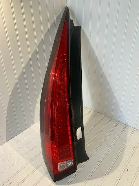 2010 2011 2012 2013 2014 Cadillac CTS Wagon Left LH Driver Tail Light ...