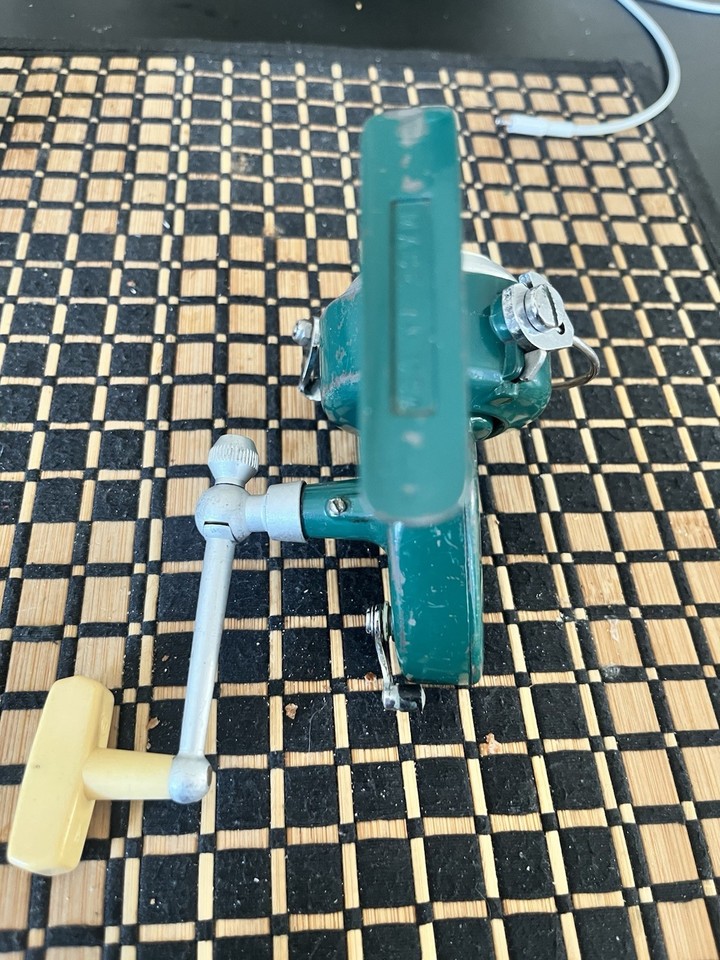 Vintage Penn 714 Ultra Sport Spinning Fishing Reel, Green USA Made, Exc ...