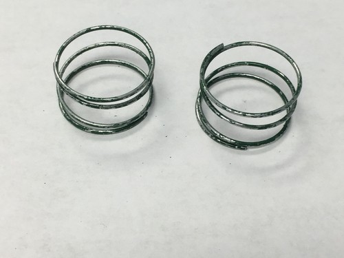 Holley 1038-1375 AED QFT CCS 30CC Accelerator Pump Return Springs (2 ...