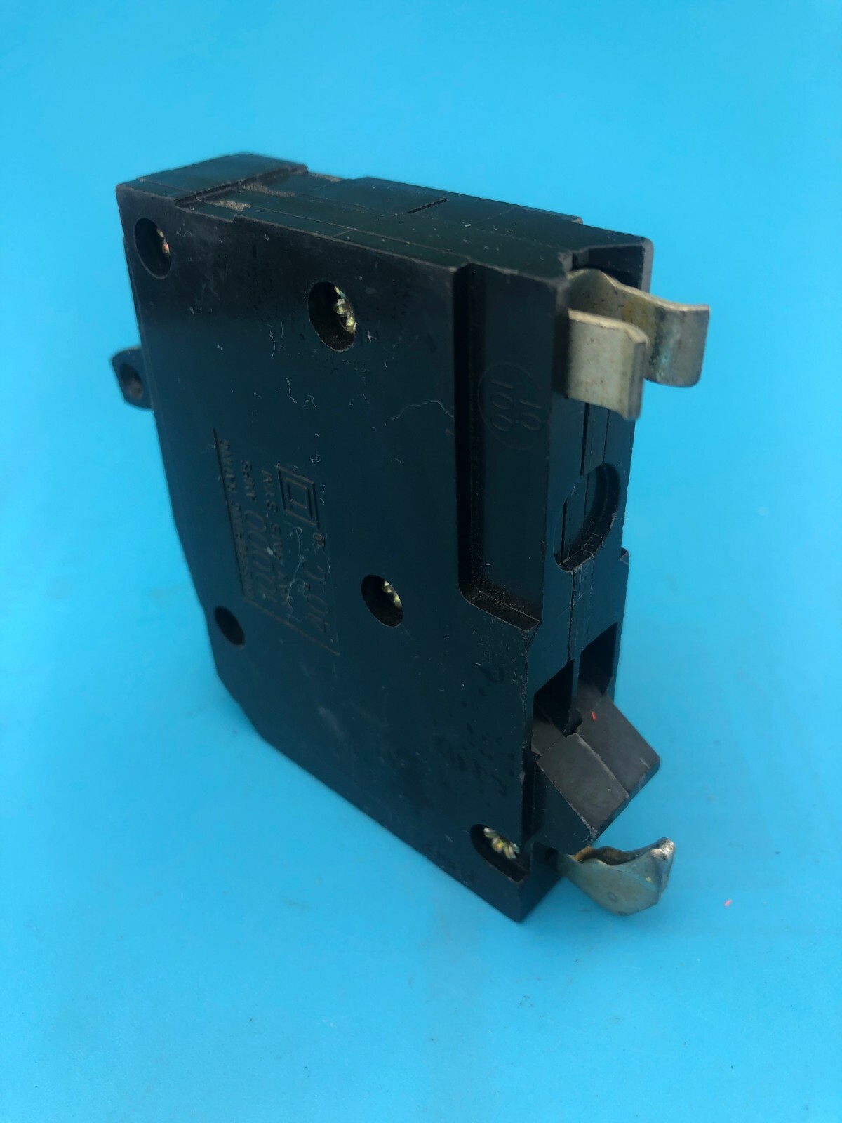 Square D QOT2020 20 Amp 2 Pole Circuit Breaker Twin QO (Hook) QO2020 ...