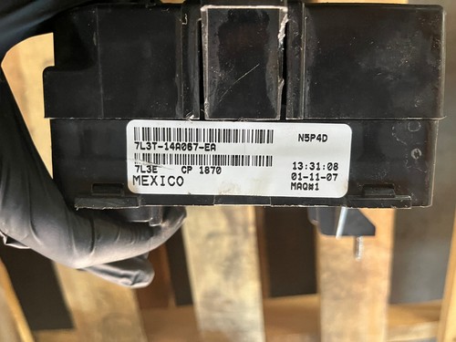 2007-2008 Ford F150 Fuse Relay Junction Block Box | 7L3T14A067EA ...