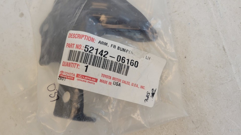 2018 2019 2020 2021 Toyota CAMRY Upper Arm LEFT/DRIVERS/LH SIDE 52142 ...