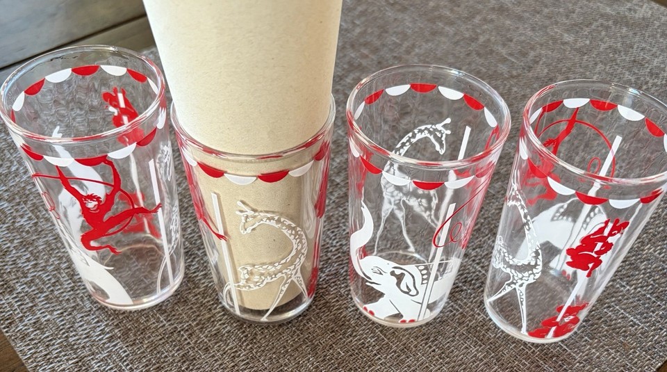 Vintage 1950's Set Of Four Circus Theme Glasses Monkey, Elephant ...