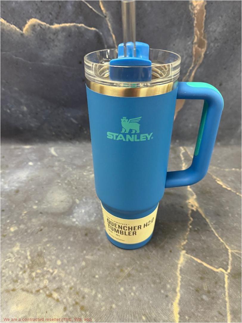 Stanley 30 oz Stainless Steel H2.0 Flowstate Quencher Tumbler Cobalt