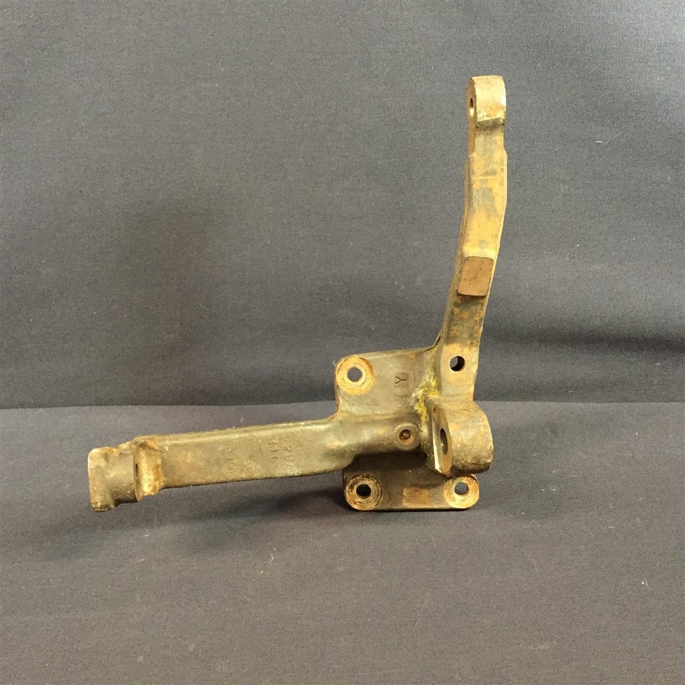 NOS FORD 1962 FALCON C2DZ-3105-B RH FRONT SPINDLE KNUCKLE | eBay