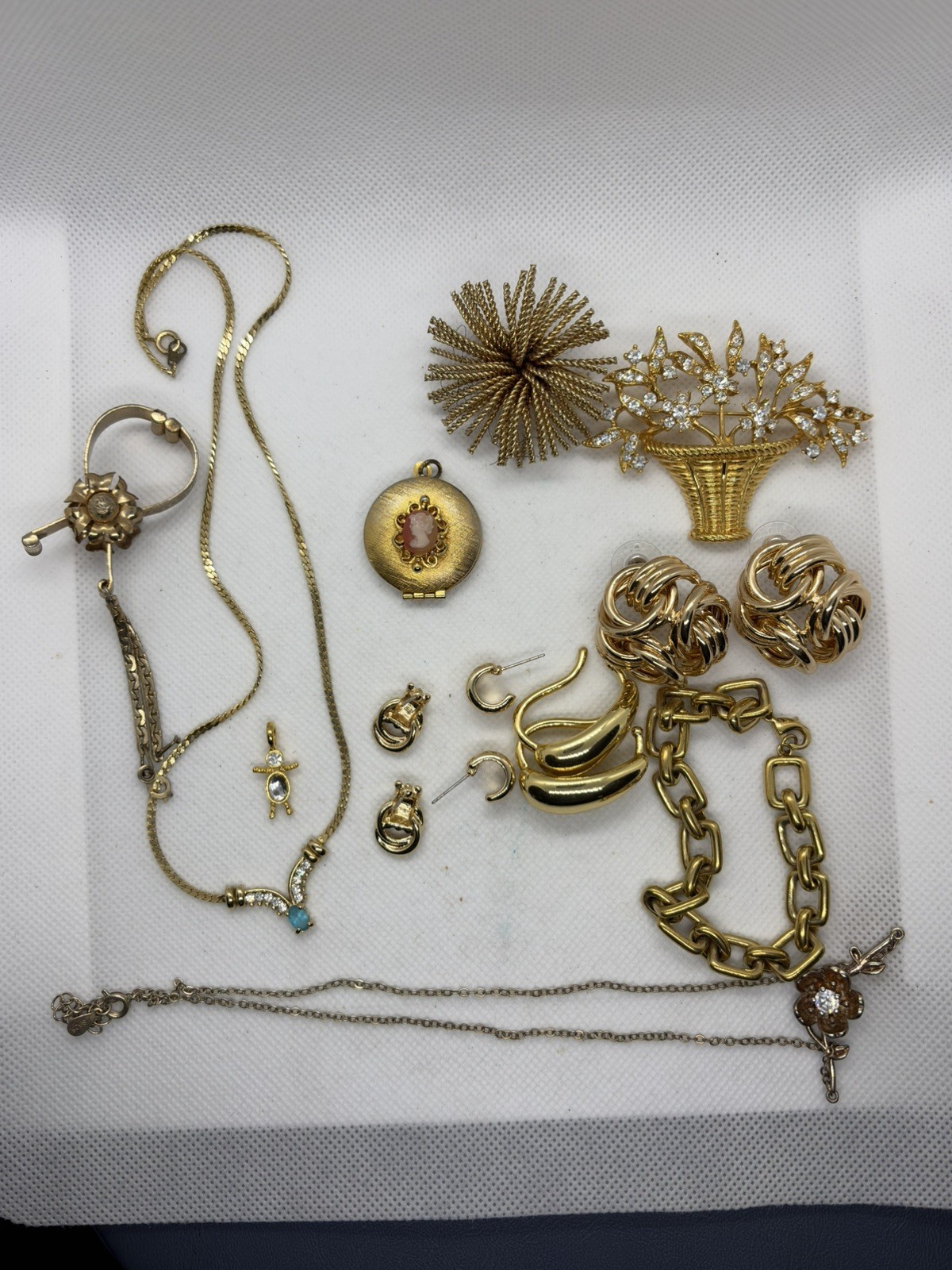 Vintage Estate Modern GOLD TONE Costume Jewelry Lot 12 PIECES | eBay