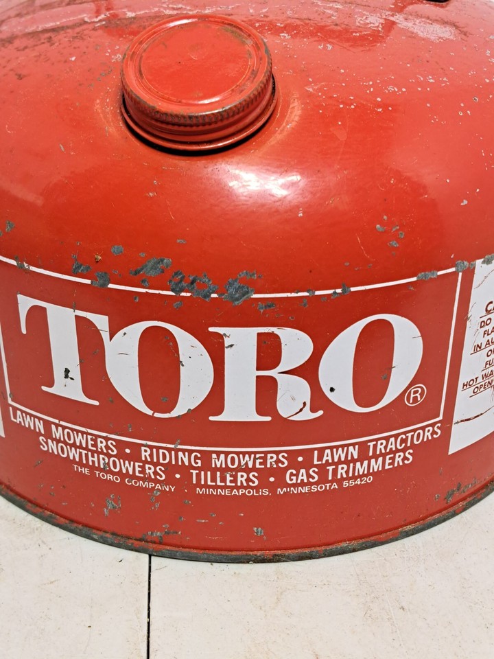 VINTAGE TORO PRE BAN 2*1/2 GALLON GALVANIZED STEEL GAS CAN CLEAN INSIDE ...