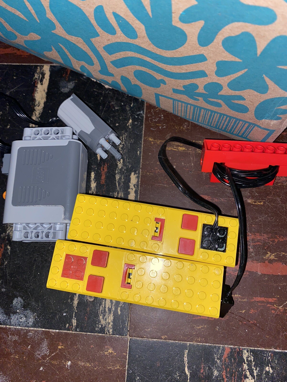 LEGO TECHNIC BATTERY LOT BOX 9V 4x14x4 2847 TRAIN 8883 Power Functions ...