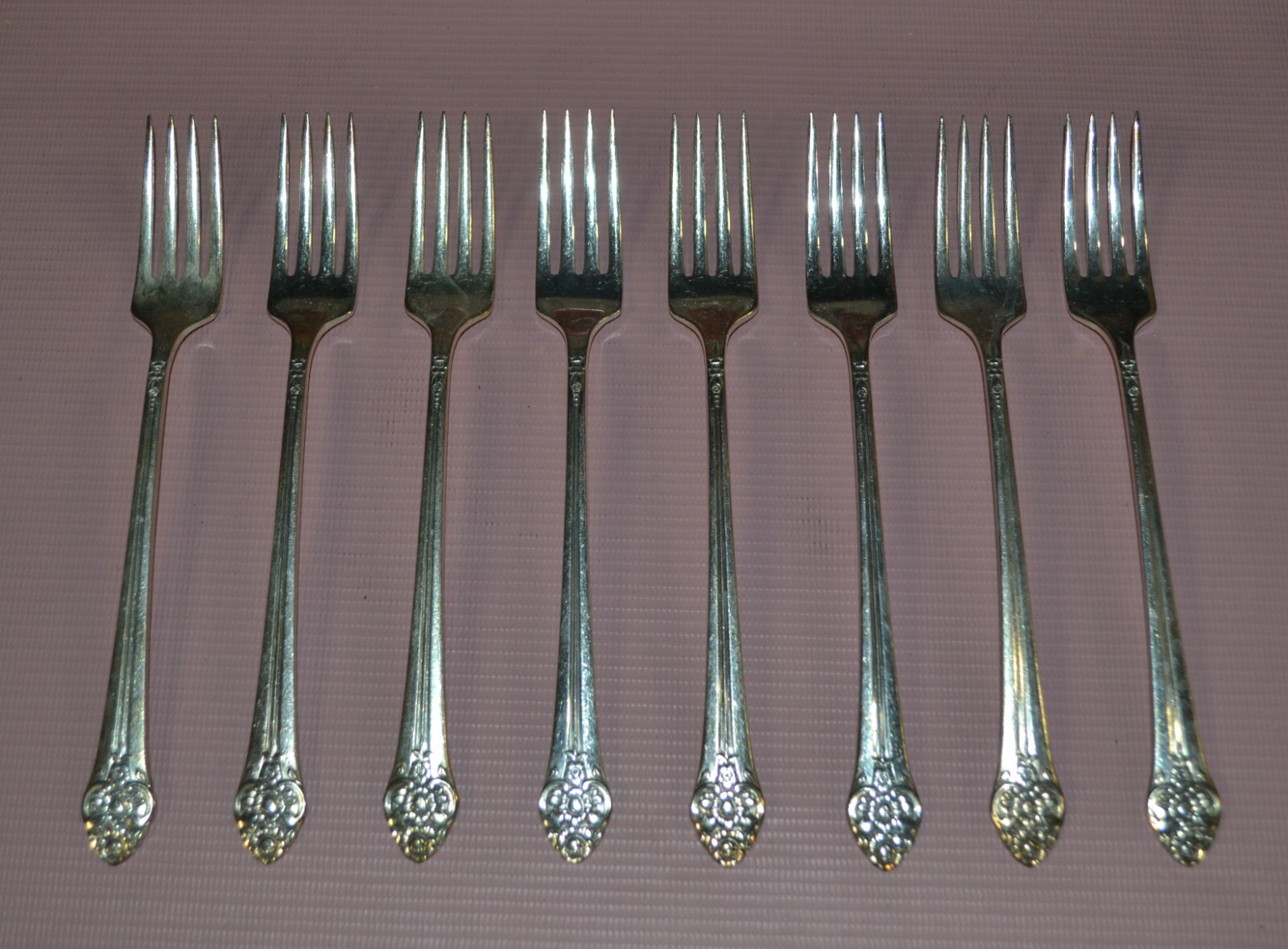 1881 WM. A. Rogers Oneida Ltd. EXTRA Silver Plated 51pc 8 Person ...