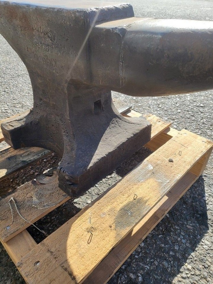 Hay Budden Anvil 31"x 4-1/2" x 12" Heavy Duty Made In U.S.A. Tool Shop ...