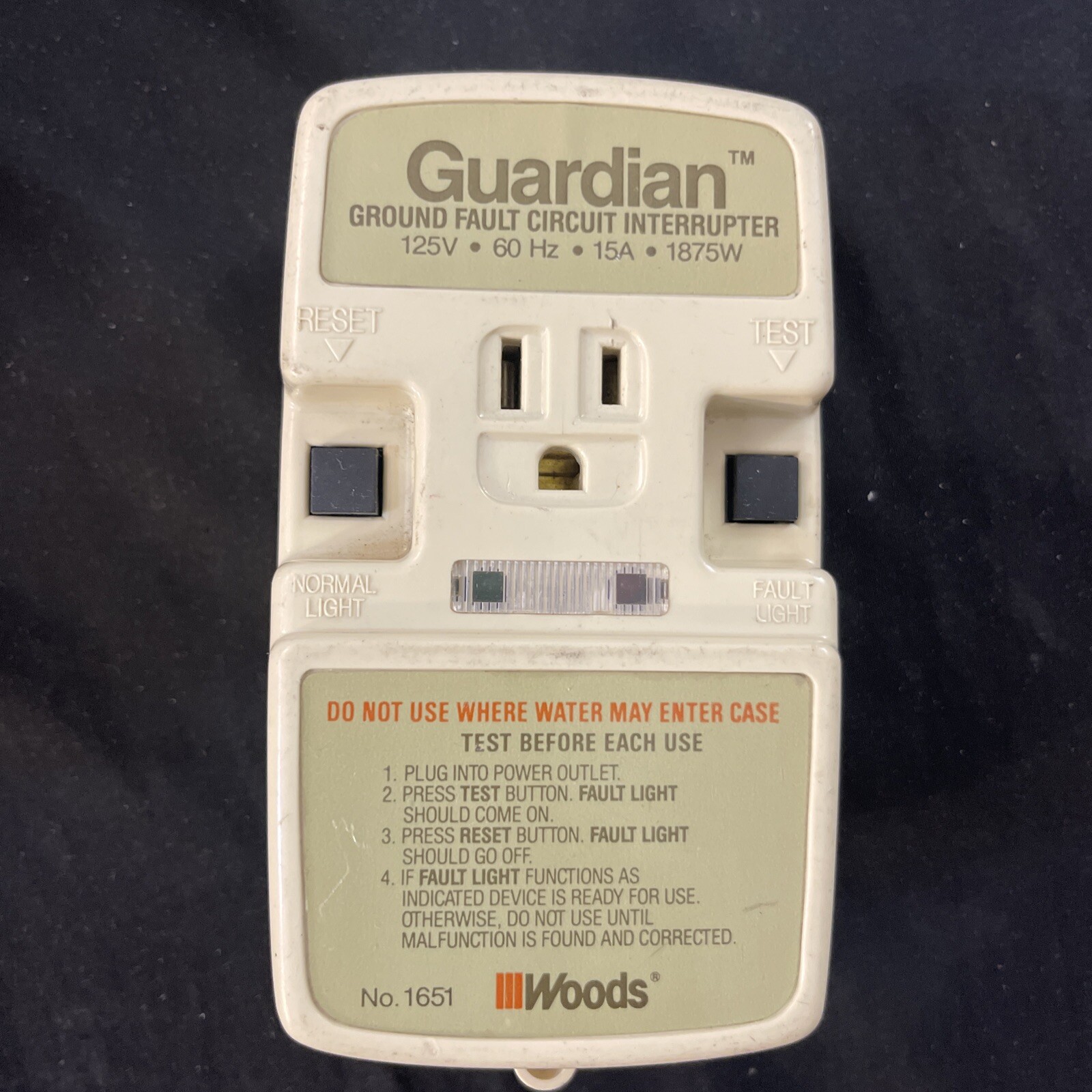 Woods Guardian Ground Fault Circuit Interrupter Plug-in Adapter (1651 ...