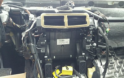 07-13 MERCEDES BENZ W221 S550 4MATAIC HEATER AC BLOWER BOX COMPLETE ...
