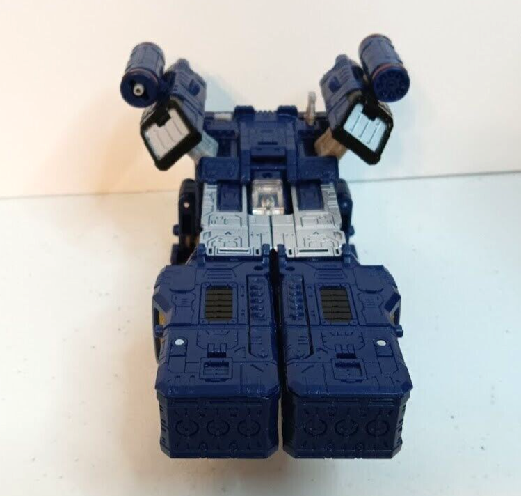 SOUNDWAVE Transformers Legacy Voyager Class Cybertronian Mode COMPLETE ...