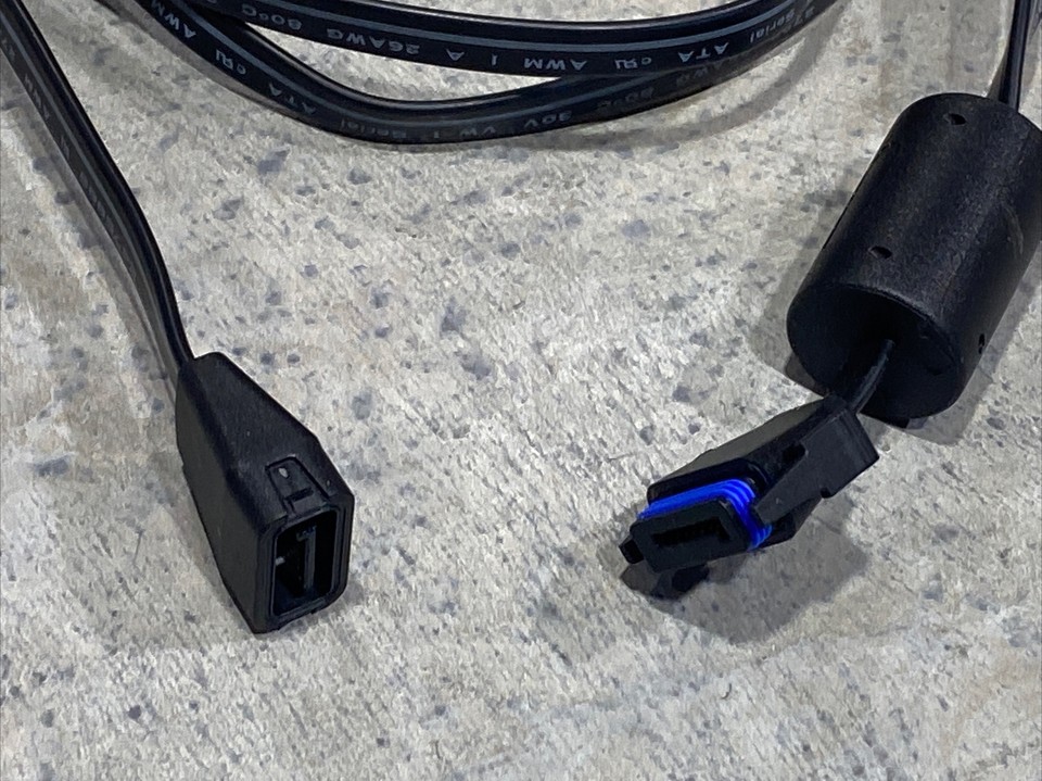 Cable E475889 AWM Style 2725 80C 30V 26AWG 48” VW-1 Serial ATA FT1 FT2 ...