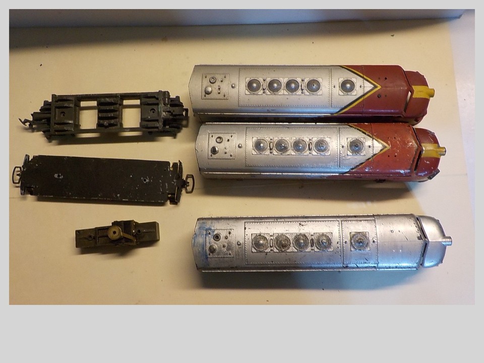 HO Large Lot Of Freight Car Bodys Engine Shells Frames ETC For Parts Or ...