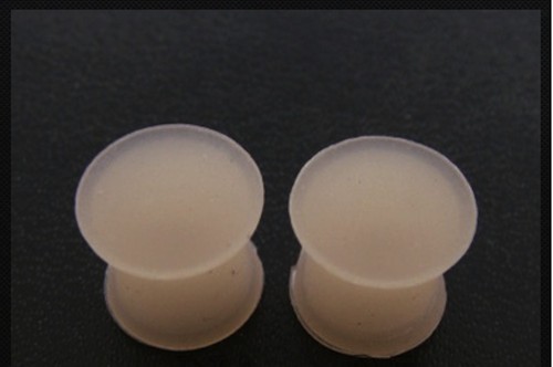 PAIR 00G 10mm FLESH COLOR SILICONE TUNNELS PLUGS GAUGES GAUGE RETAINERS ...