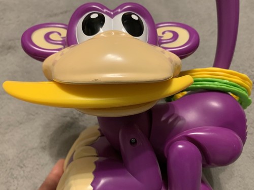 Hasbro Chasin' Cheeky Elefun & Friends Monkey - Chasing Ring Tossing ...