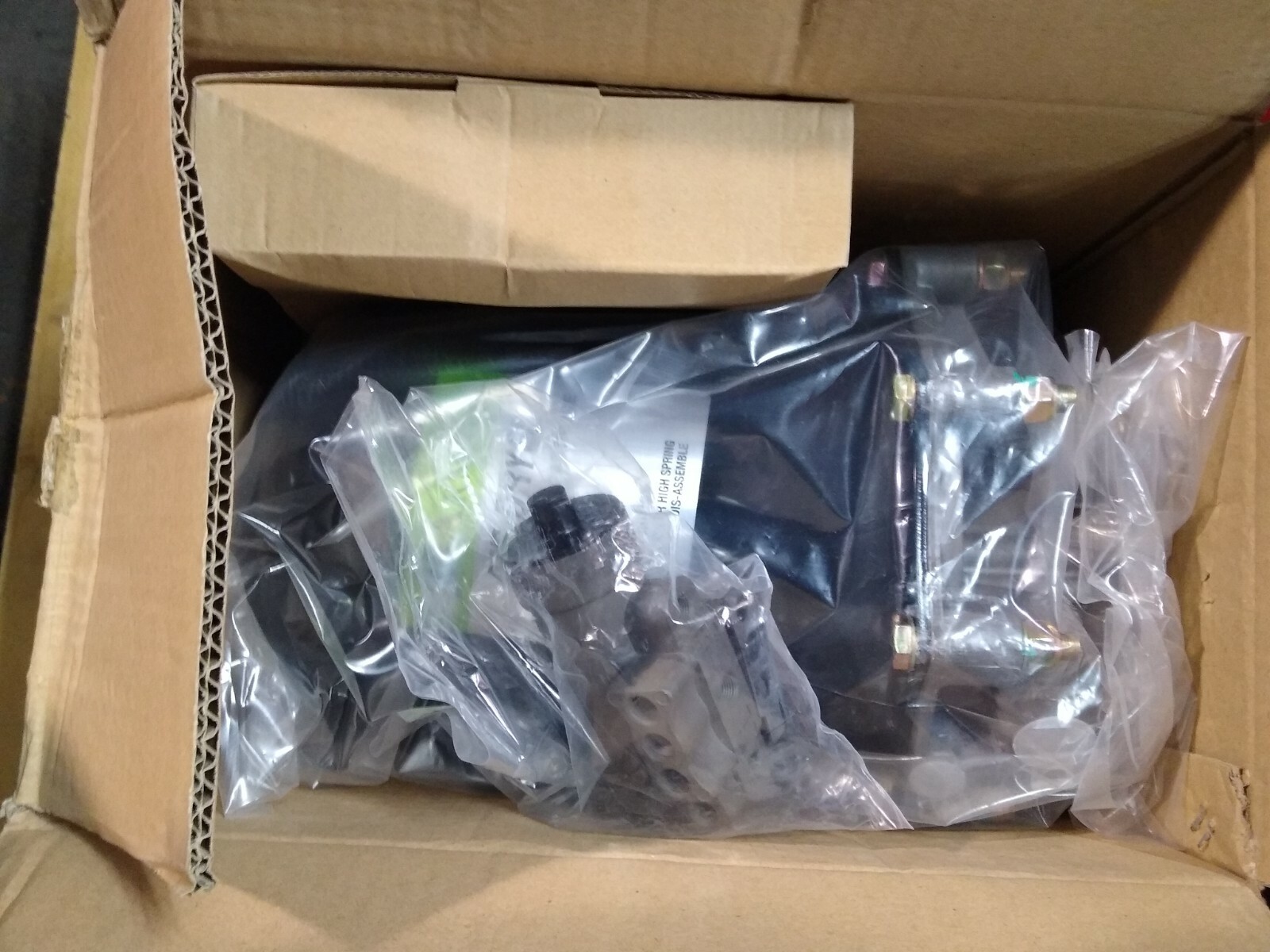 HEAVY TRUCK ARMADA AD9 AIR DRYER #BH065225 AND HALDEX GOVERNOR #KN18530 ...