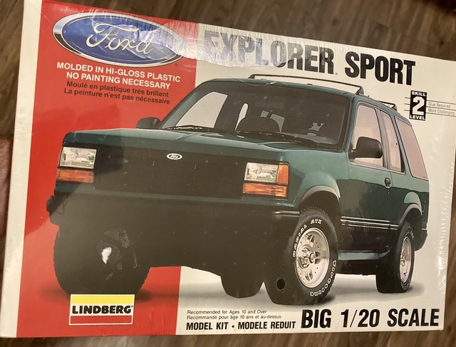 Lindberg Ford Explorer Sport Utility Vehicle 1 20th Scale Plastic Model ...