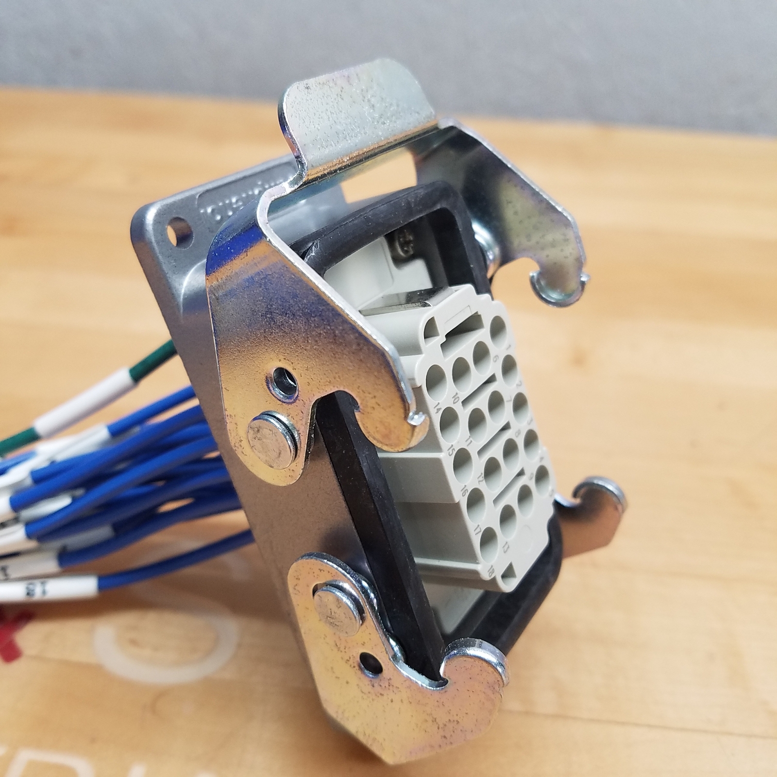 Harting PC-GF20 Connector Kit, 18 Pin Female - USED | eBay