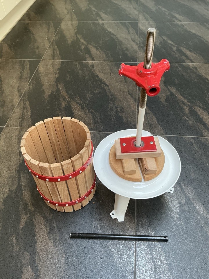 Apple Cider Fruit Press - By Ascott Smallholding Supplies 6 Litre Used ...