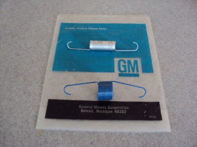 302 327 350 396 427 454 Throttle Return Springs GM NOS Camaro Chevelle ...
