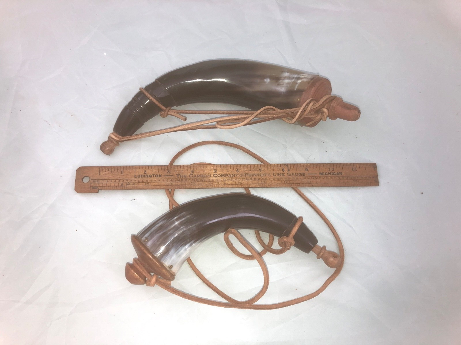 Black Powder Horn Replicas, small 8-10” horns, Great BSA Powder Horn ...