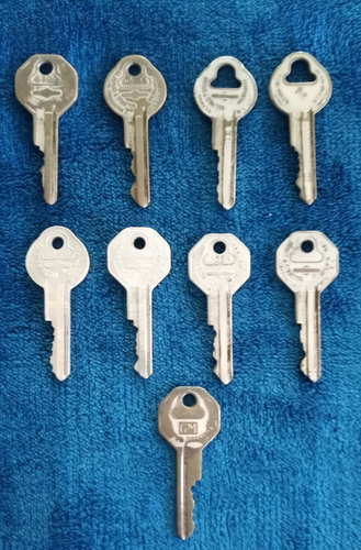 Lot of 9 Vintage Briggs & Stratton Co (BASCO) General Motors (GM) Car ...