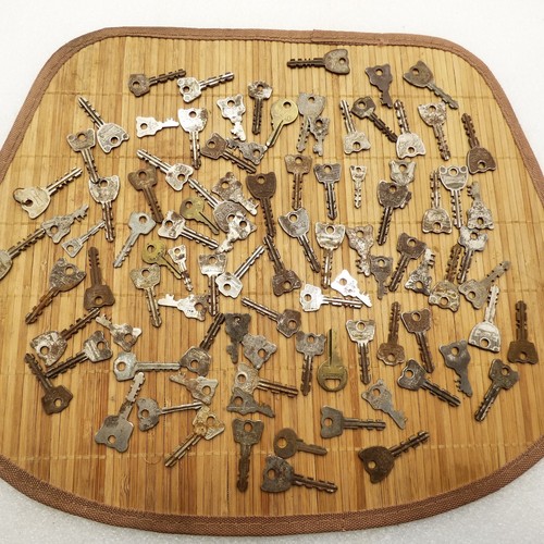 90 Old vintage Master lock key lot | eBay