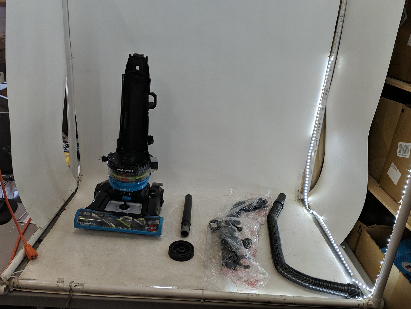 BISSELL 2254 CleanView Swivel Rewind Pet Upright Bagless Vacuum *READ ...