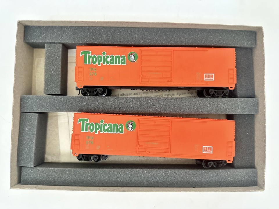 Athearn SE HO Scale 2302 57 Ft Reefer Tropicana (2 Cars) | eBay
