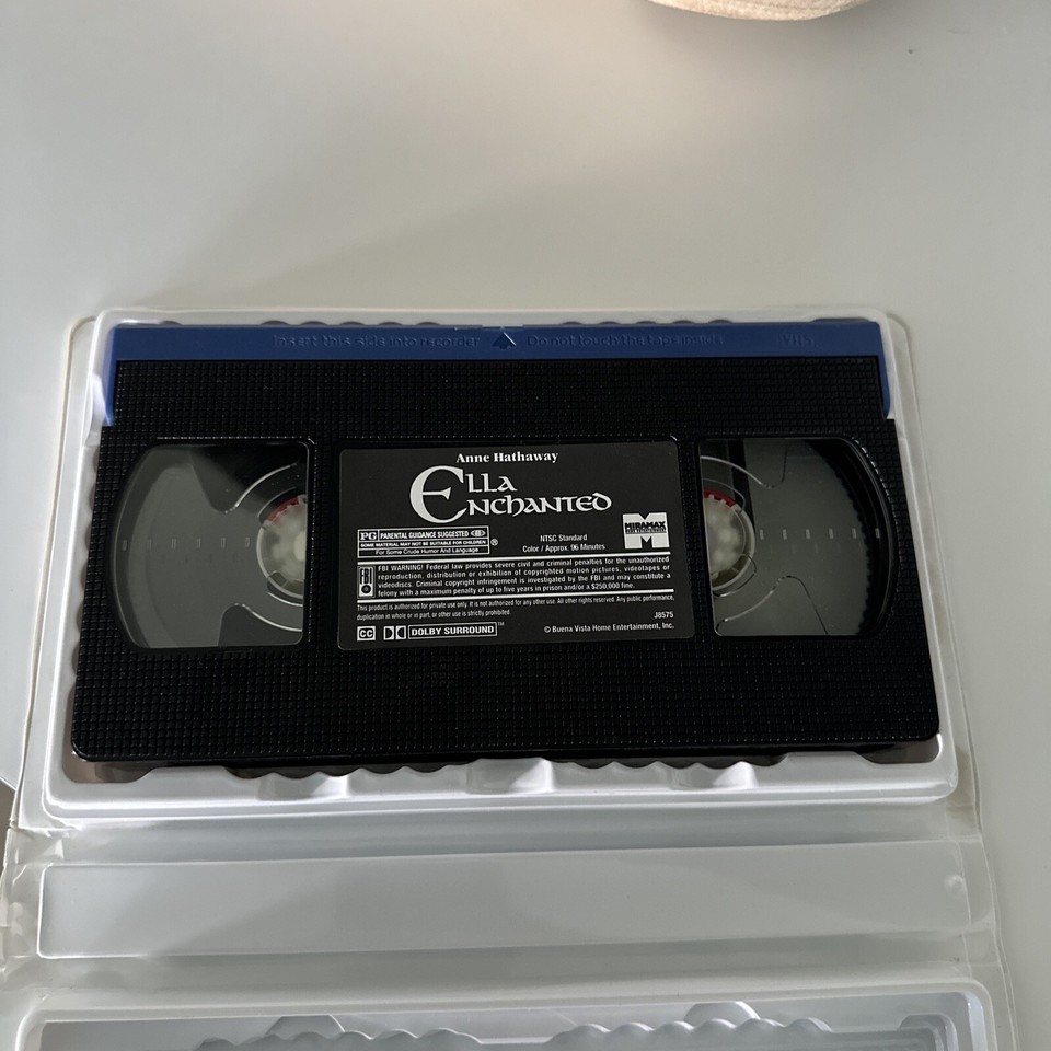 Ella Enchanted VHS 2004 Clamshell Anne Hathaway 786936244878| eBay