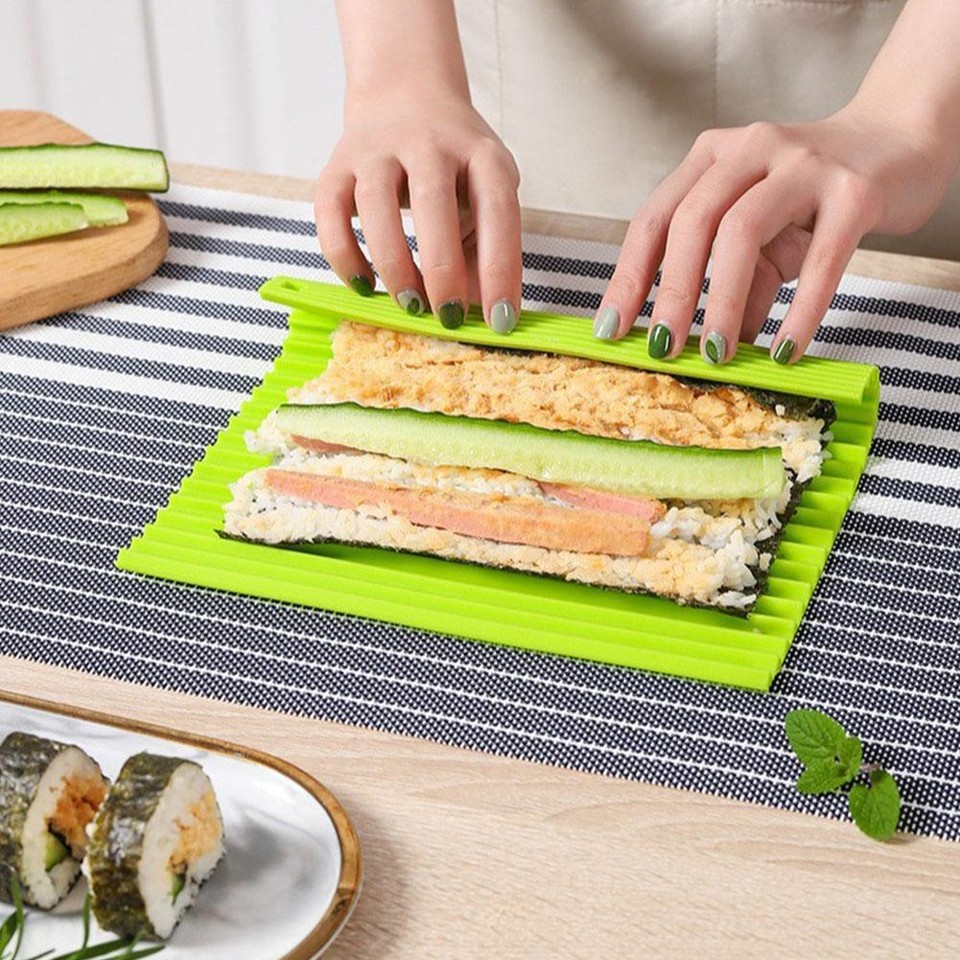 Silicone Sushi Rolling Mat - Complete Sushi Making Kit and Sushi Roller ...