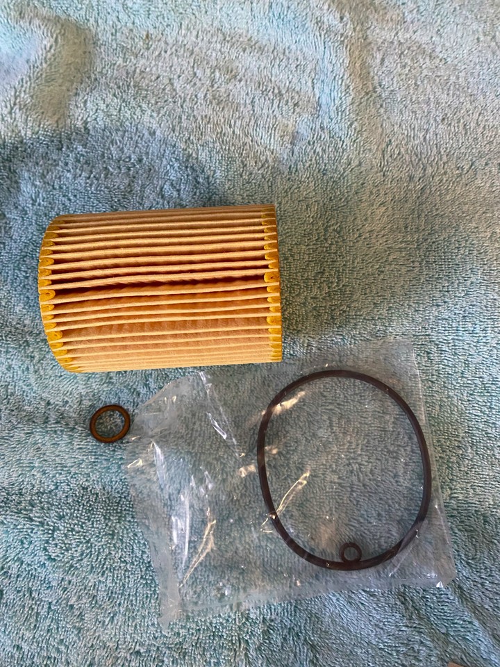 Genuine Mercedes-Benz Sprinter Engine Oil Filter Kit New in box | eBay