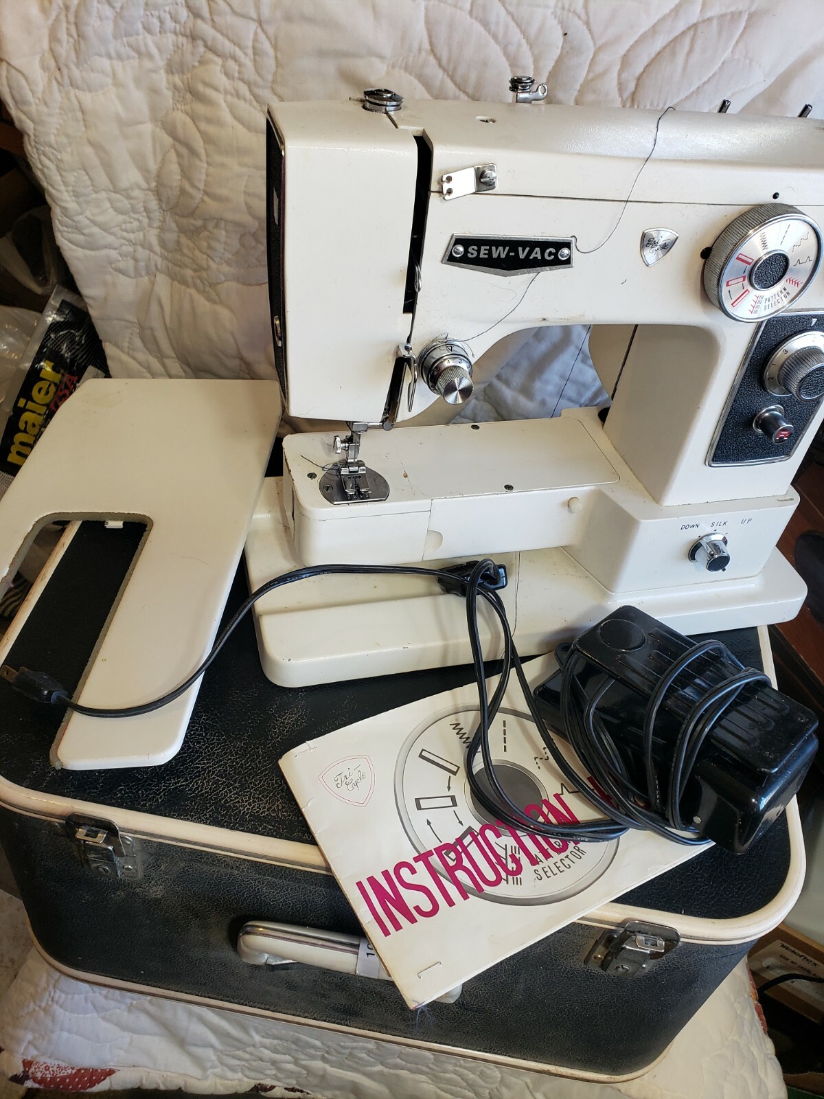 Dial and Sew Tri-Cycle Sewing machine portable in case Works | eBay