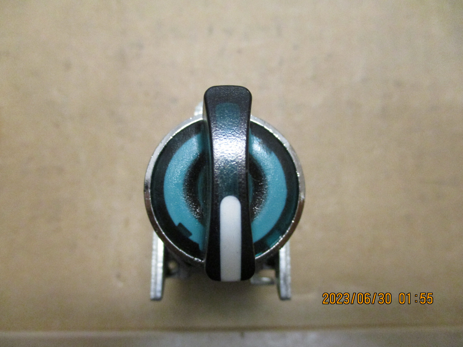 NEW OTHER TELEMECANIQUE ZB4BK1533 + ZB4BW0G33, 3 POSITION SELECTOR ...