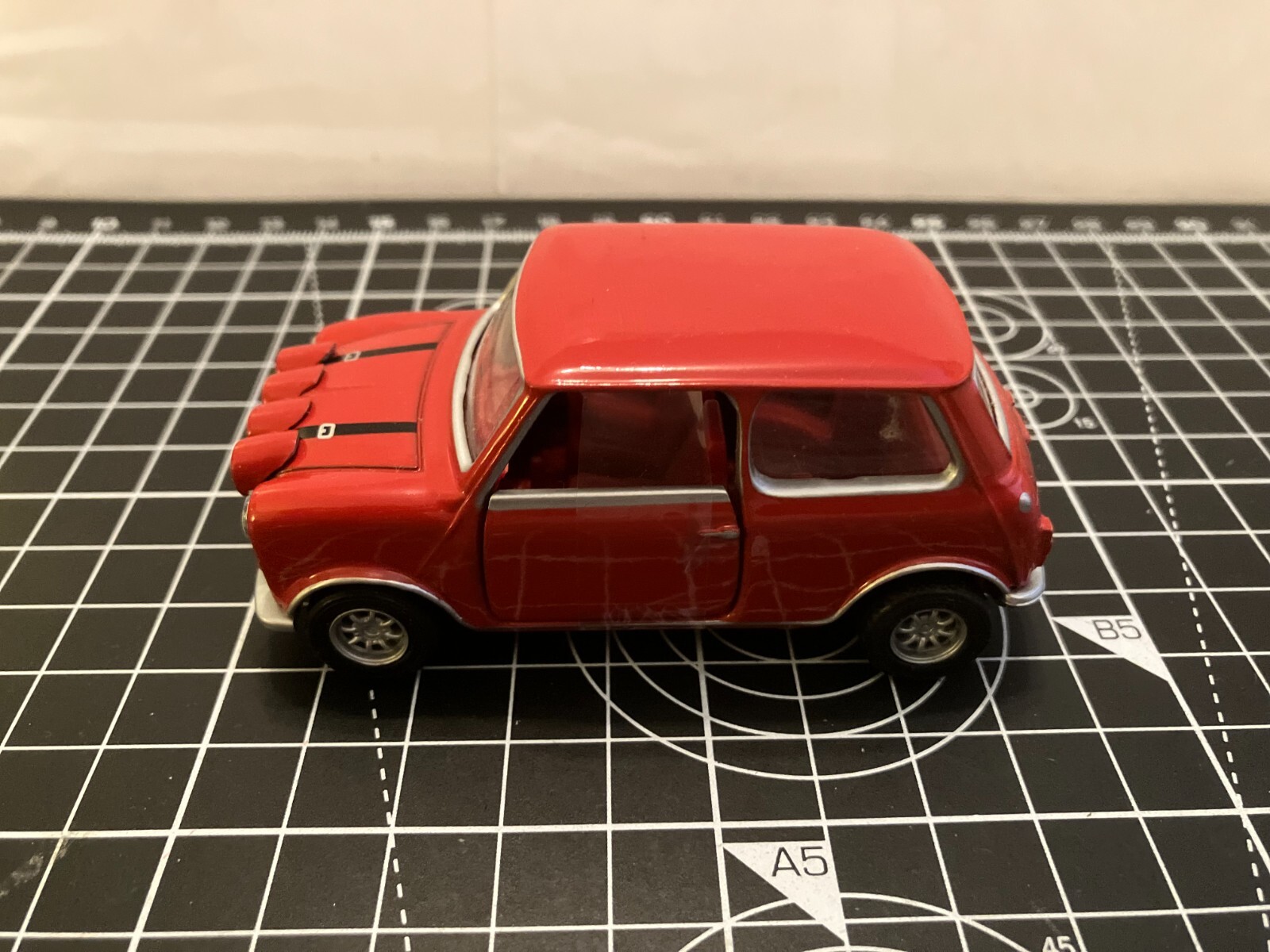 Corgi 1:36 The Italian Job Three Piece Mini Set Diecast Vehicles ...