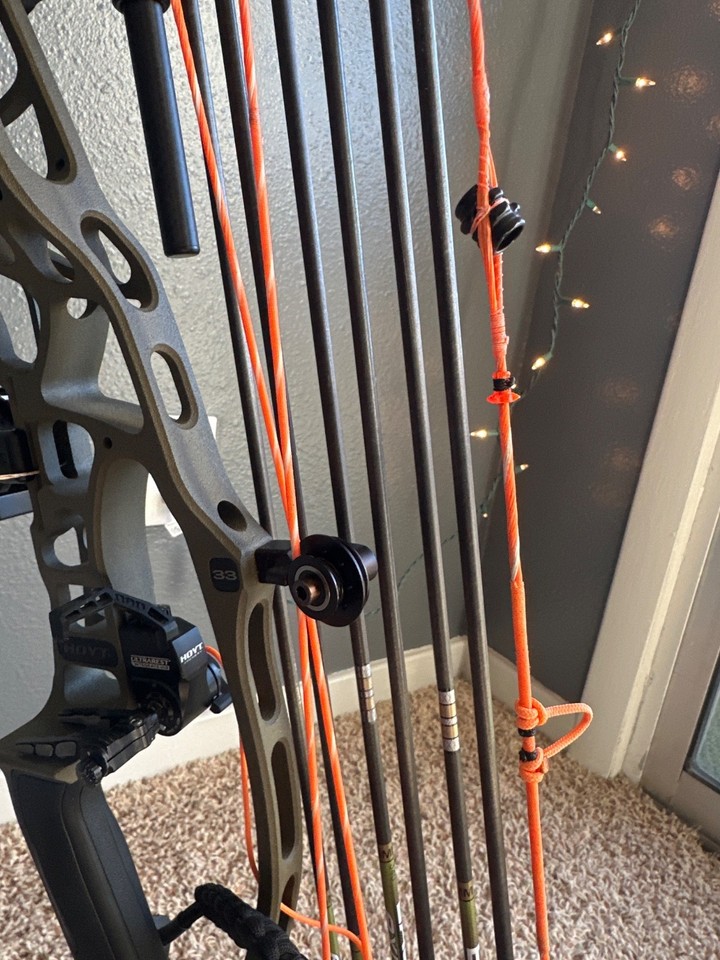 Hoyt Alpha X 33, 50-60#, 27 3/4 Draw, Wilderness, Brand New Strings ...