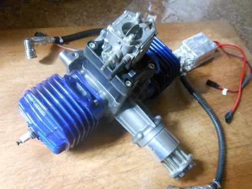 BRAND NEW REMOTE RADIO AIRPLANE 3w 100i b2 ENGINE W/PURPLE HEADS. 2 ...