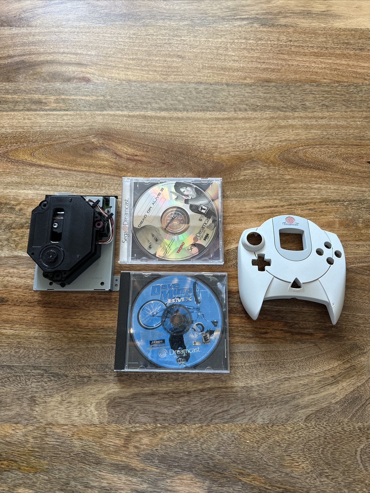 SEGA Dreamcast Parts Lot Controller Cover Laser Spindle Disc Reader DOA ...