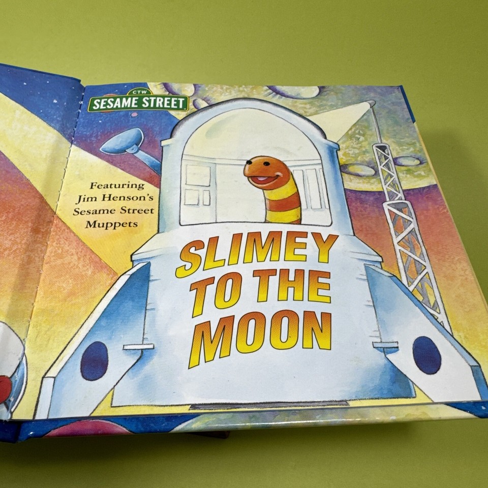 VTG Muppets Sesame Street Slimey to the Moon Book & Puppet Astronaut ...