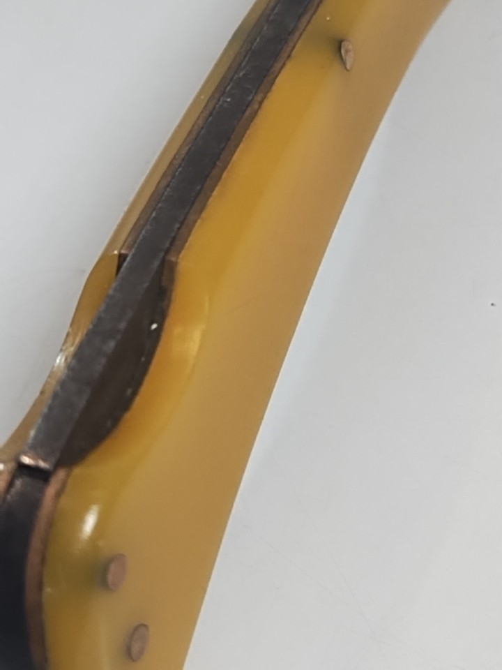 Vintage German Eye Yellow Handle D.R.G.M 1423923 Lockback Sodbuster ...