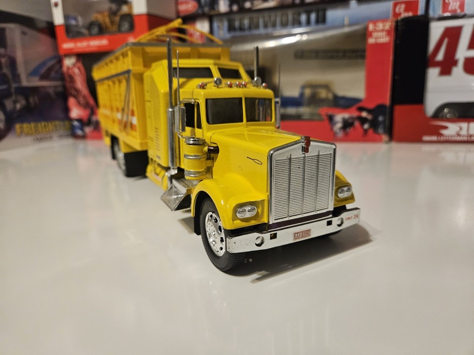 Kenworth W900 Aerodine Torton Con Carroseria De Madera Hecha A Mano ...