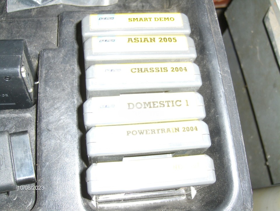 Standard Motor Products Blue Streak BDM Pro, OBD-1 and OBD-2 Pro ...