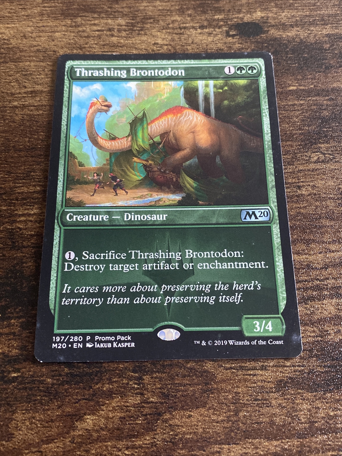 Thrashing Brontodon 197/280 Dark Frame Promo M20 2020 MTG Magic D397 ...