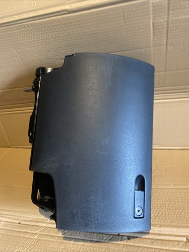 MERCEDES-BENZ W204 C CLASS SPORT PASSENGER SIDE GLOVE BOX A2046800011 ...