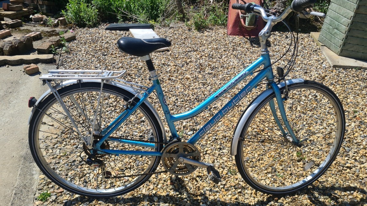 Claude Butler Dubh Chibi