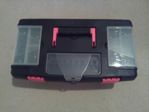 Tekraft tool box 17" 432mm x 245mm x 200 mm Red and black very sterdy ...