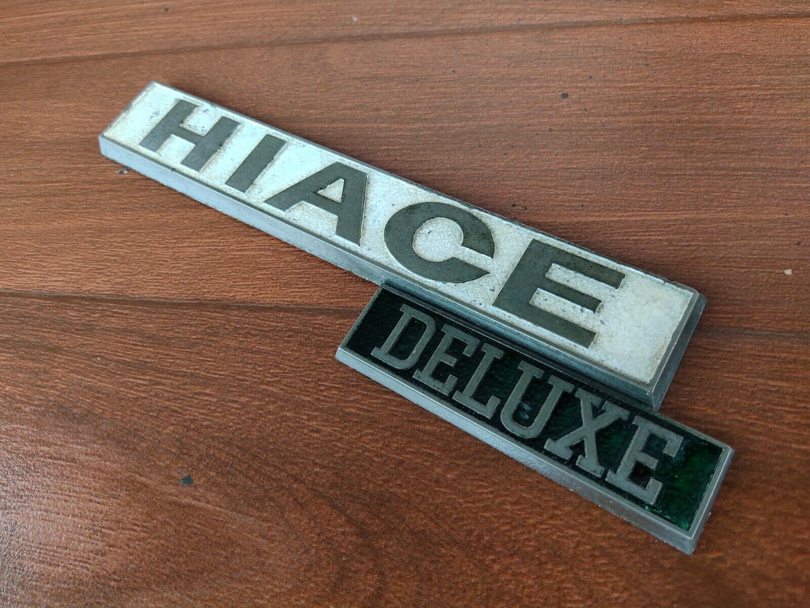 Hiace Deluxe Emblem Toyota HIACE RH10 RH11 Side Fender Emblem/Badge ...